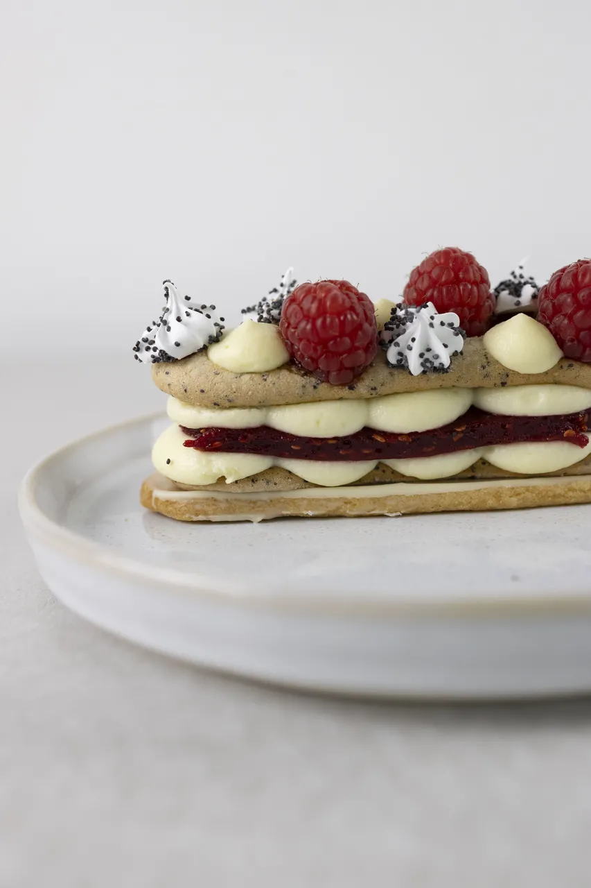 Mohn-Biskotten mit weißer Schokoladecreme - Puratos